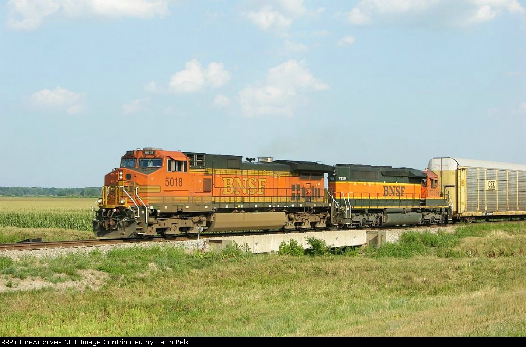 BNSF 5018 and 7328